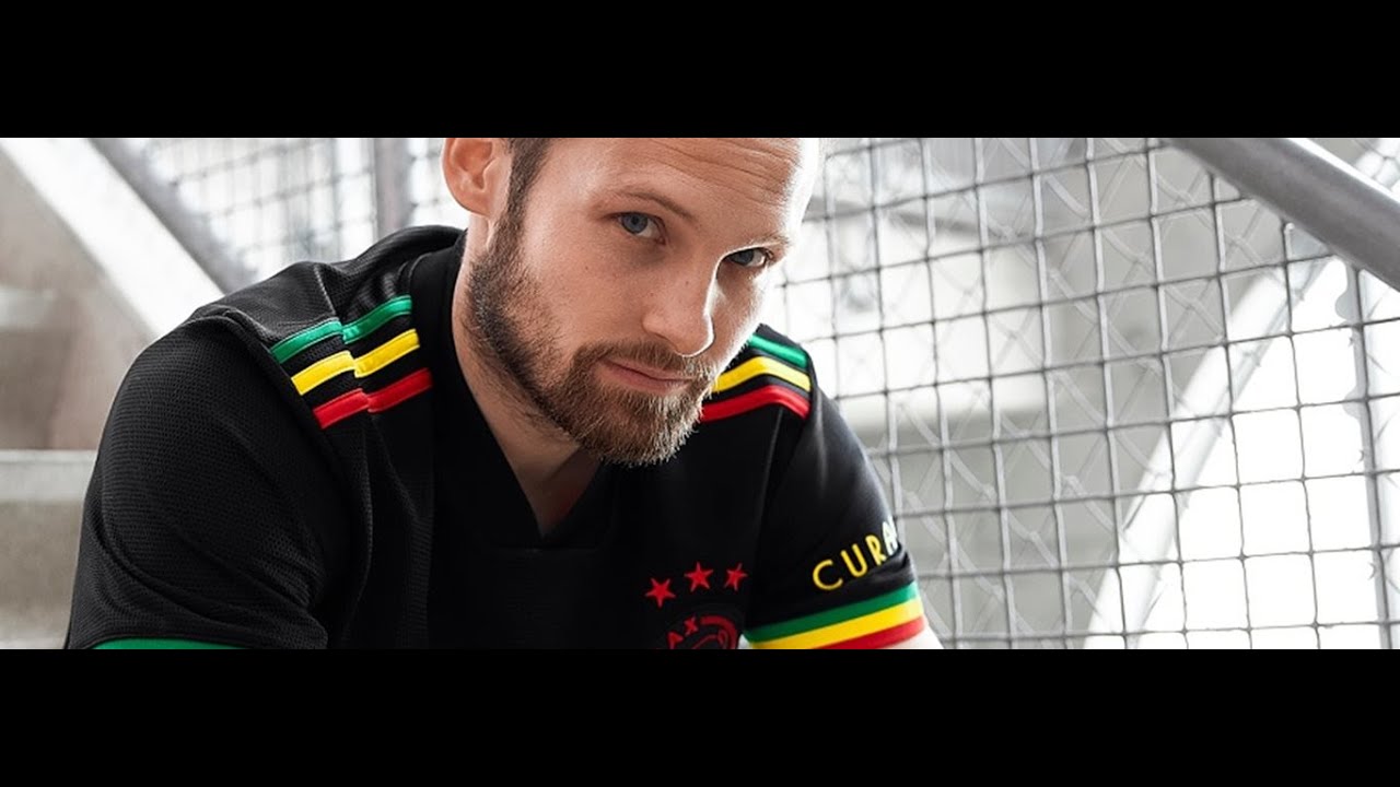 Tributo al reggae ️💛💚 hace el Ajax con su tercera equipación - YouTube