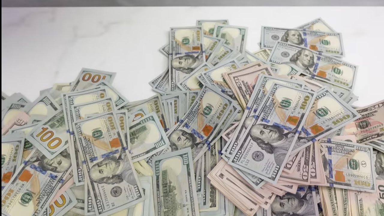 100,000 IN CASH MONEY. #millionairemindset #cash #Moneymogul - YouTube