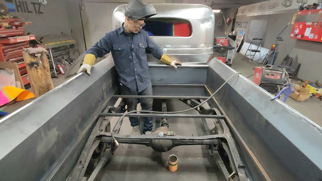 Fabricating the floor skeleton for inside the truck box - YouTube
