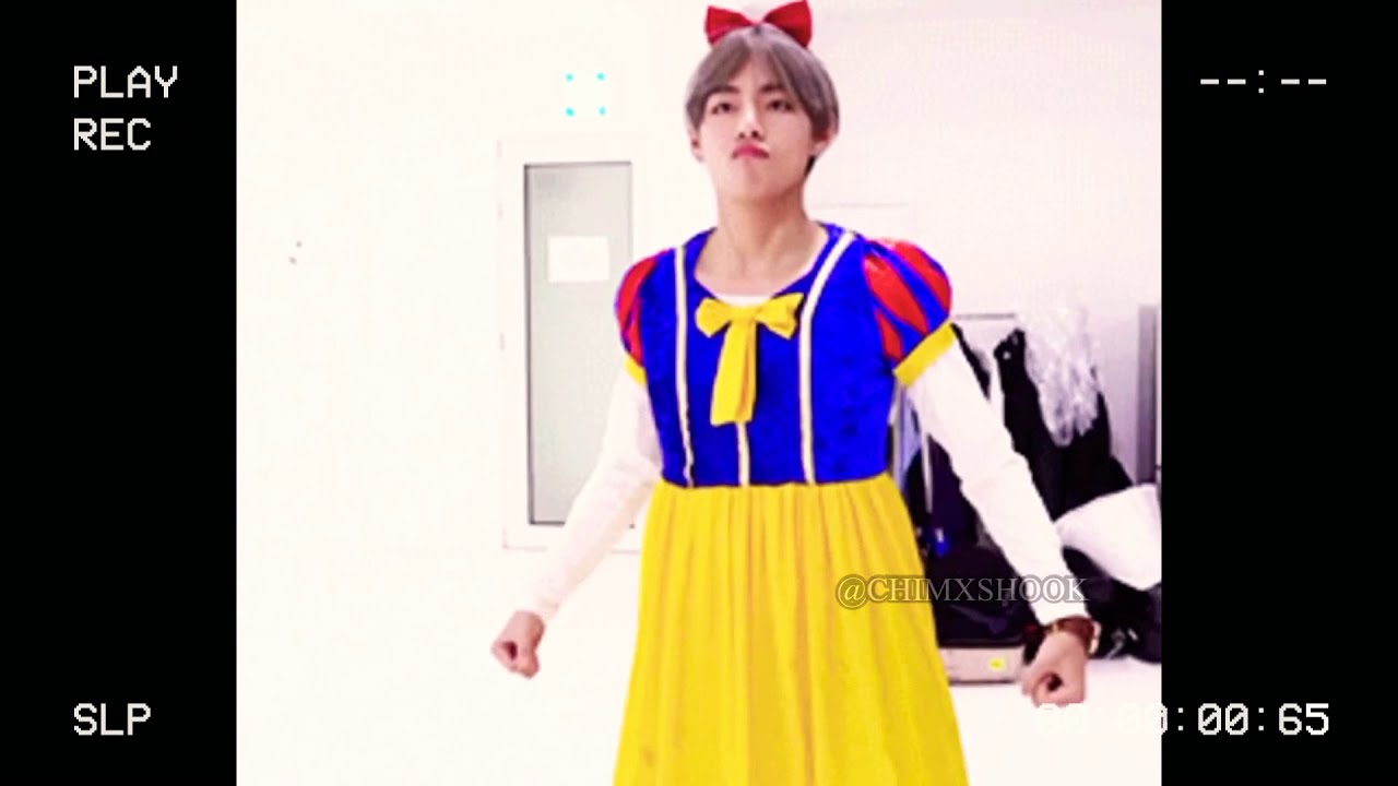 V (BTS) & Tata (BT21) | 301295 - YouTube