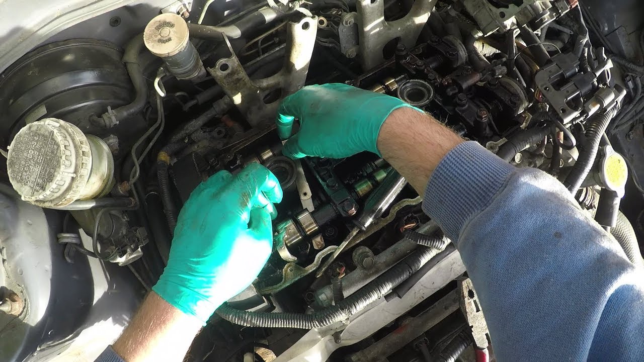 Mitsubishi FTO 6A12 MIVEC GPX Valve Clearance Tappet Adjustment - YouTube