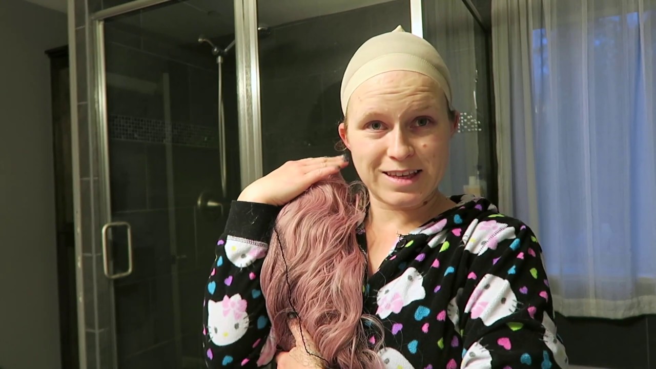 NEW PINK WIG --Vlogmas Day 10 - YouTube
