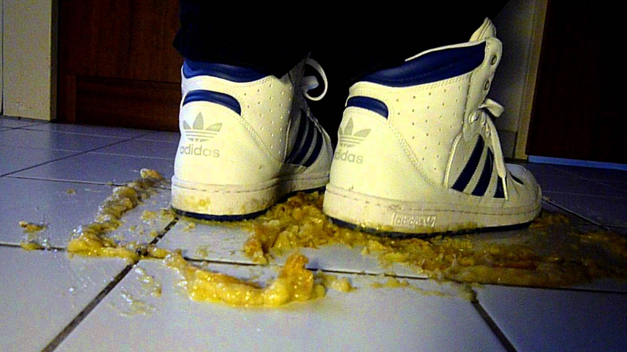 Stomping some bananas in Adidas-Seaks - YouTube