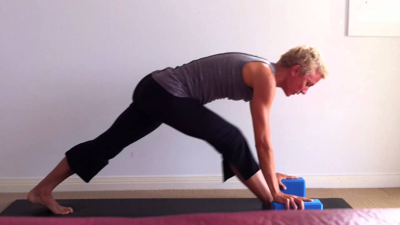 A safe lunge with twist using blocks for support - YouTube