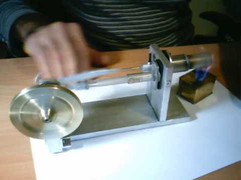 stirling engine (glass syringe) - YouTube