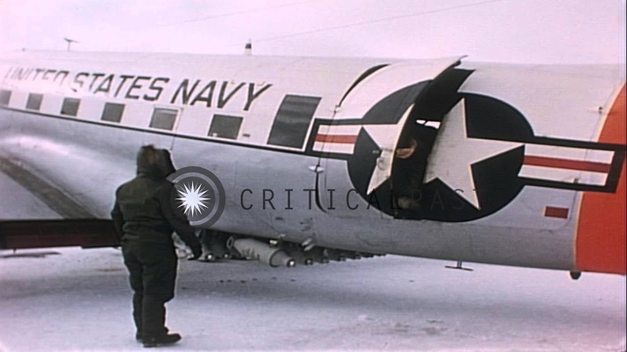 Real Admiral Dufek and crew board R4D aircraft to reach South Pole ...