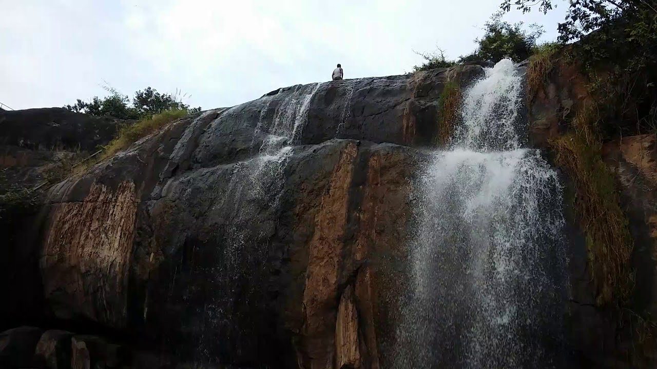 Gandahathi water fall's - YouTube