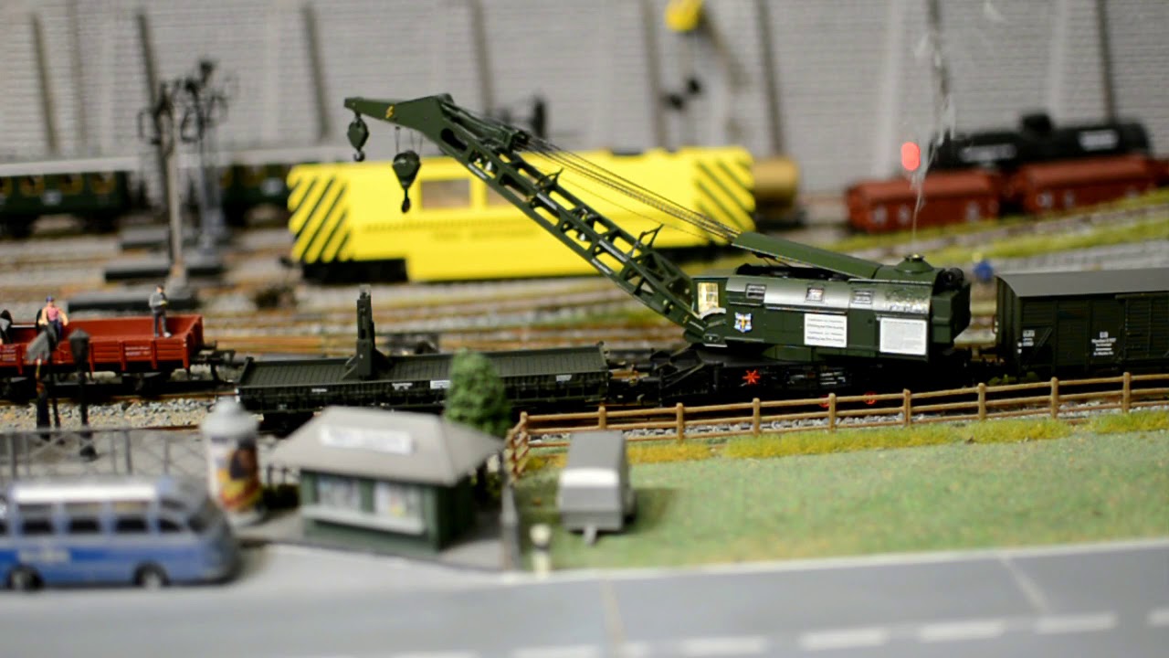 TRIX 23057 Steam Crane - YouTube