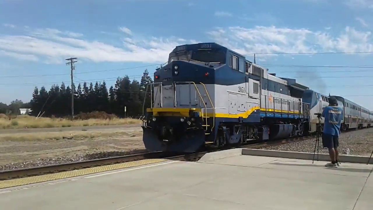 Amtrak number 716 is arriving in Modesto CA Amtrak Station. - YouTube