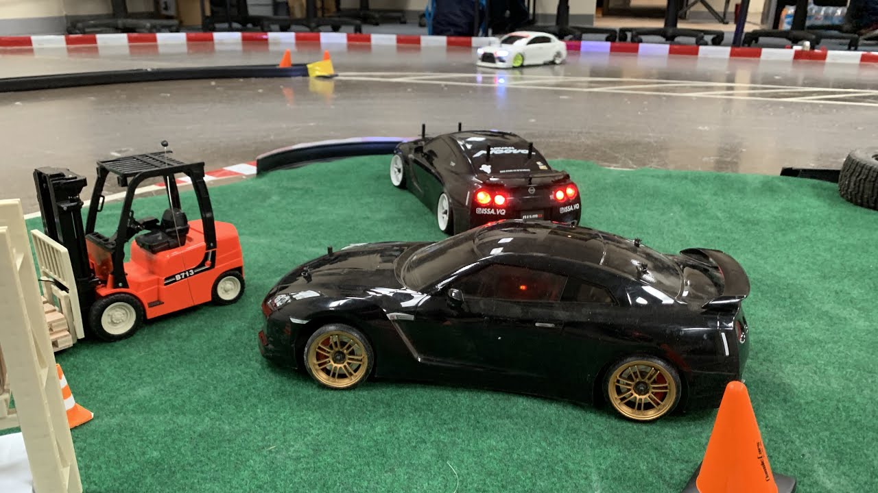First Time at Tandem RC Drift Track - YouTube