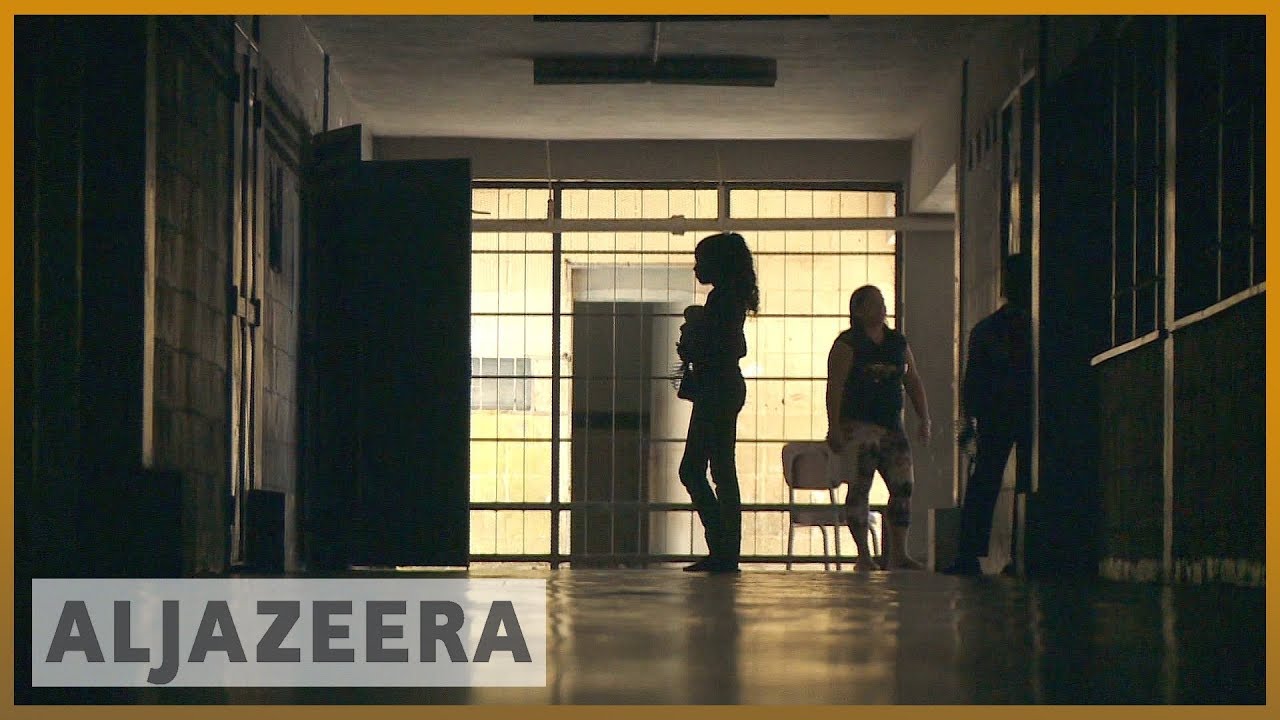 🇻🇪 Venezuela's school system collapsing due to economic crisis | Al ...