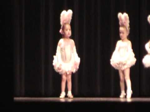 Madelyn's 1st Dance Recital - YouTube
