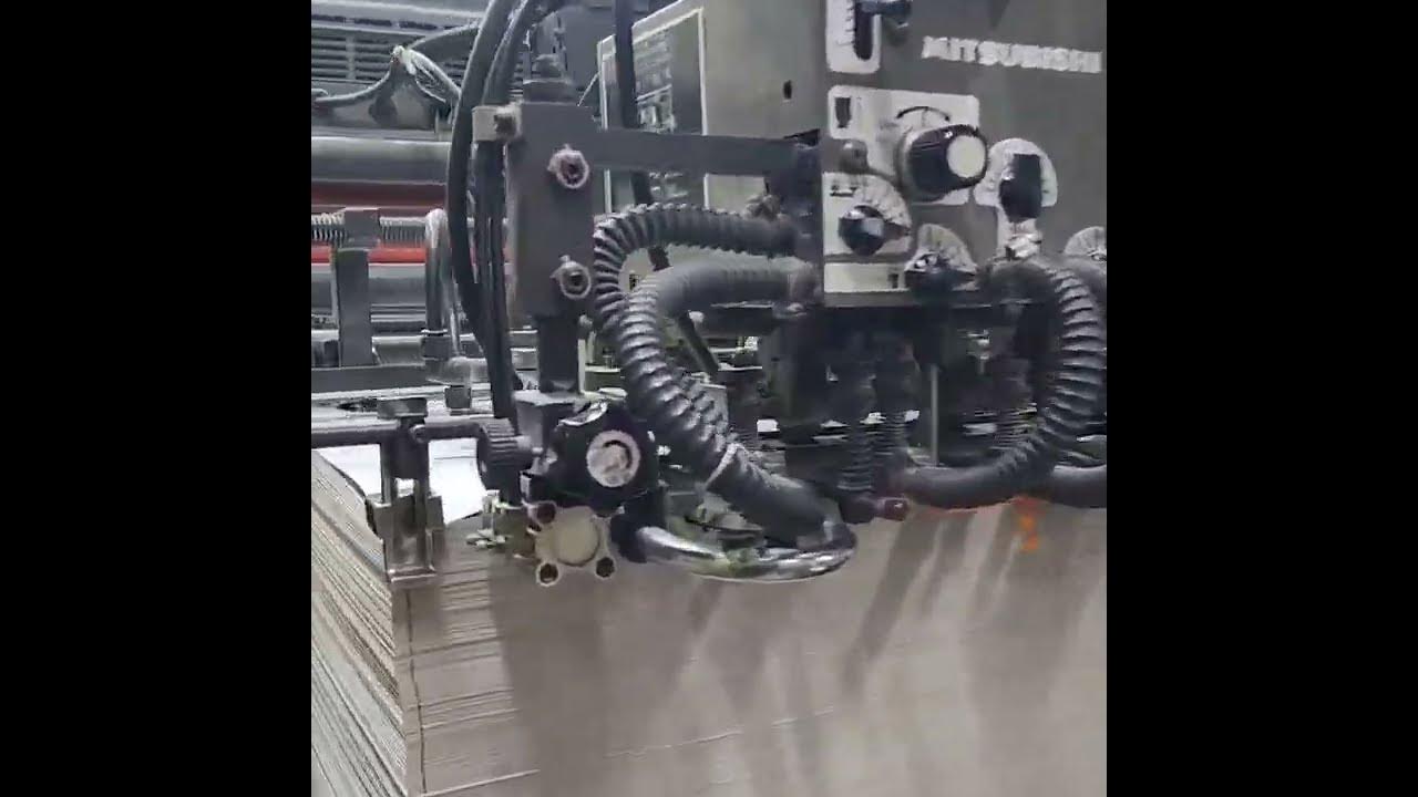 인쇄작업중 용기슬리브 용기띠지 포장상자 카톤박스 등을 최적화된 시스템으로 생산 공급하는 식스프린팅 단상자 싸바리박스 싸바리상자 밀키트슬리브 밀키트띠지 골판지박스