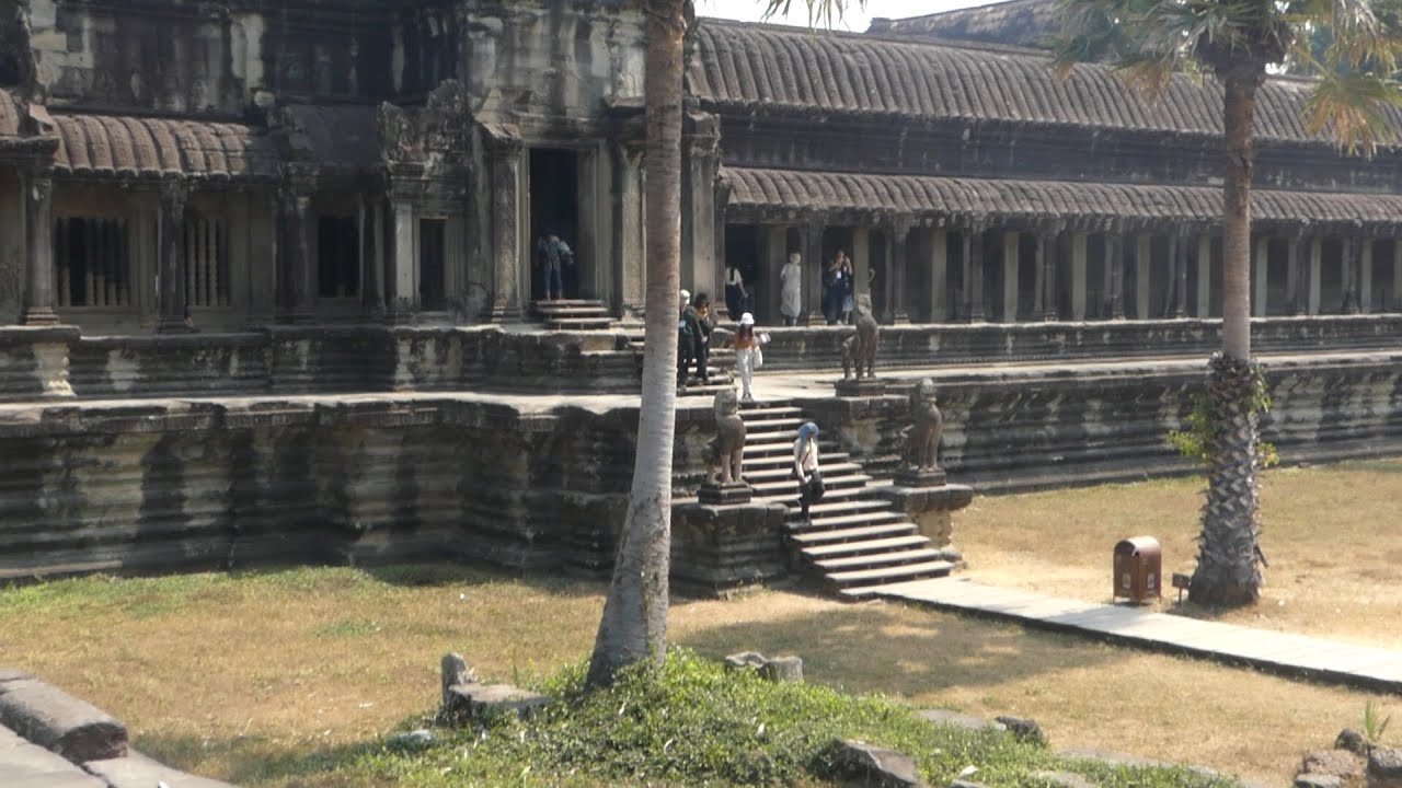 The Main Angkor Wat Wall With Amazing Stone Carving - YouTube