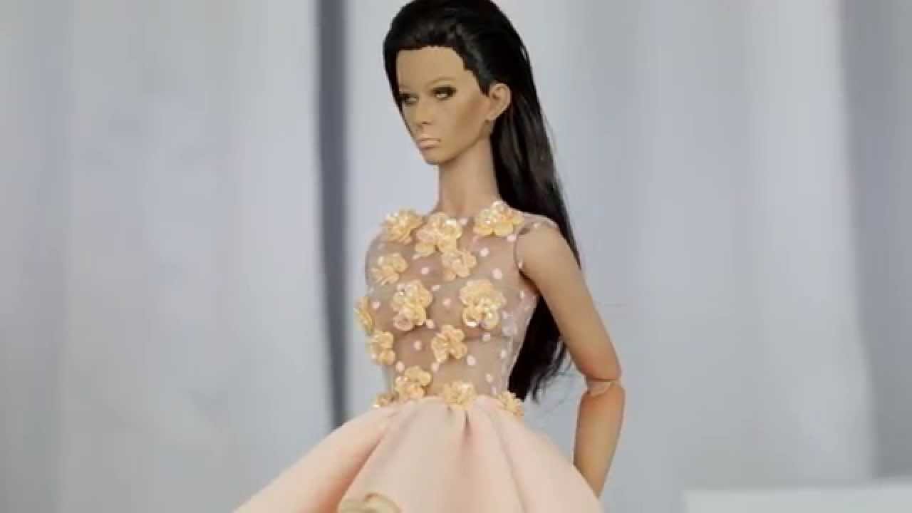 DeMuse SS16 Look 08 - YouTube