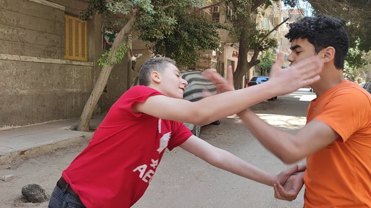 لما صحبك يروح الجيم يومين 🤯😂 eldawly - YouTube