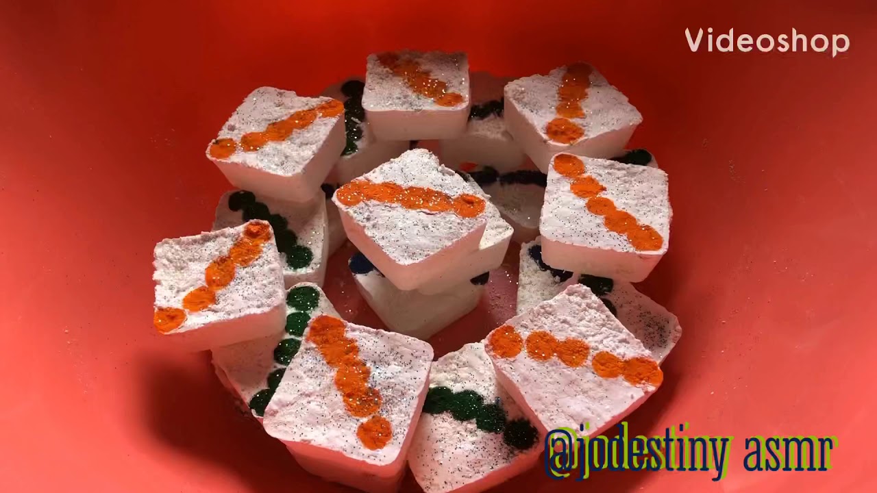 ASMR-Cornstarch Cubes! #asmr #asmrcornstarch #asmrcrumble #asmrgymchalk ...