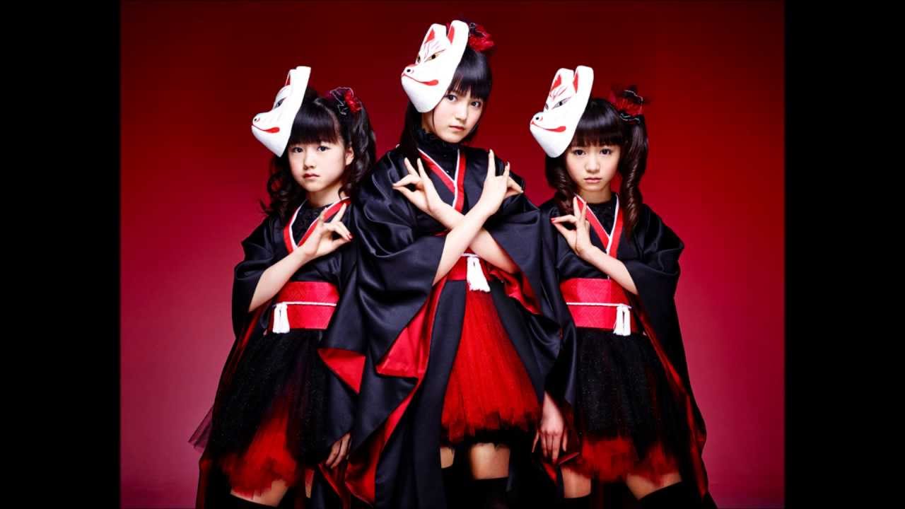 BABYMETAL - Benitsuki - Akatsuki- (Air Vocal ver.) - YouTube