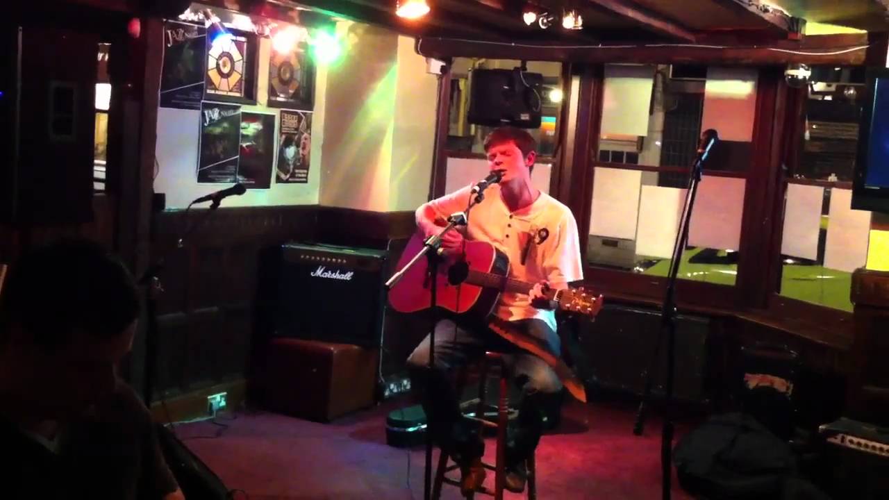 Matt Selley singing 'Come Back Round' - YouTube