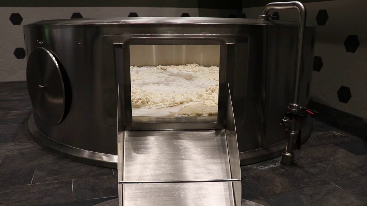 STS Pils Open-Top Fermentation Time-Lapse - YouTube