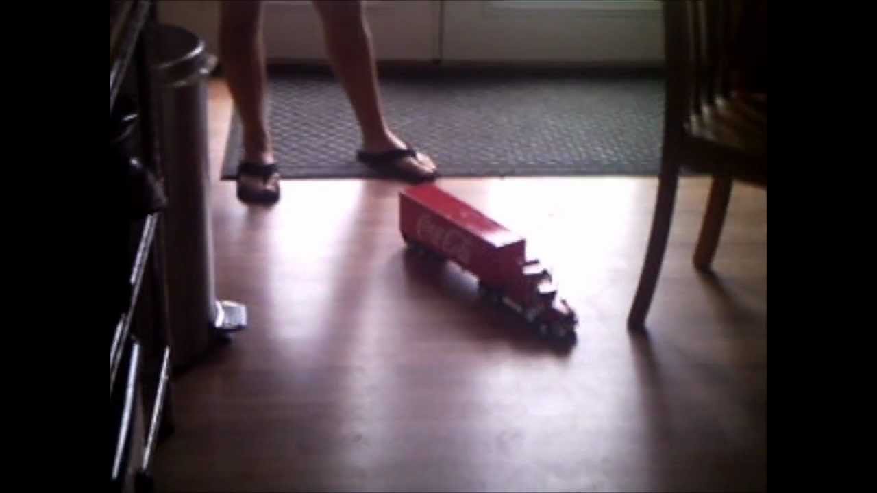 Remote Control Coca-Cola Truck - YouTube