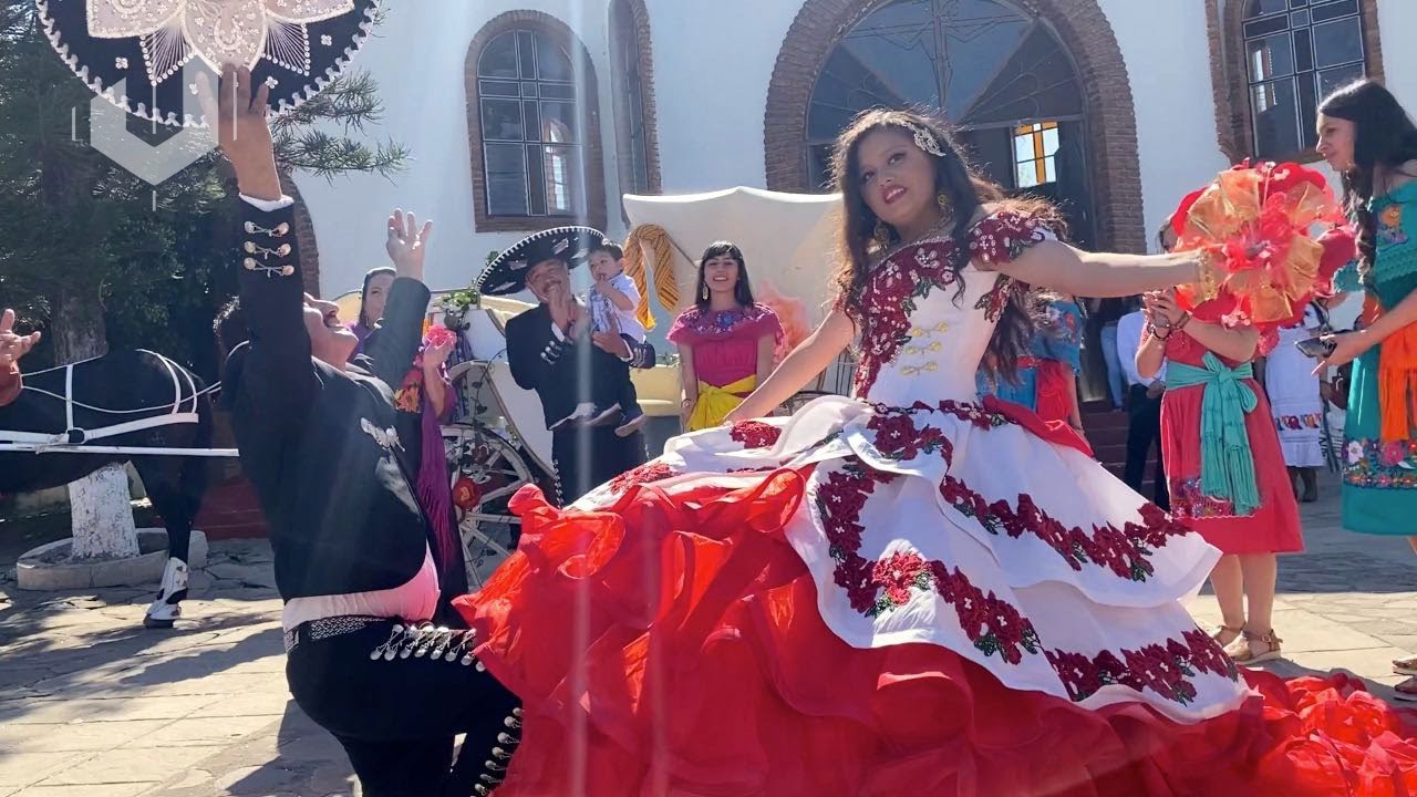 El Toro Mambo - Las Jícamas Guanajuato | Quince Años Jazmin 2021 - YouTube