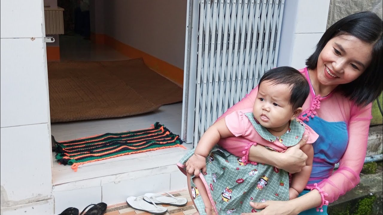 Family Ceremony/ အိမ်တက်ဆွမ်းကျွေး/ Burmese Baby - YouTube