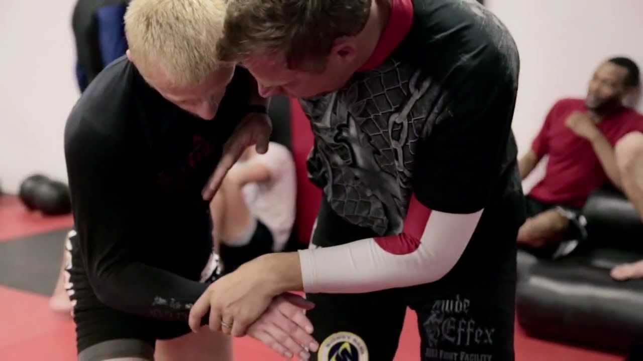 Toby Lopez VS Zac Riley 2012 - YouTube