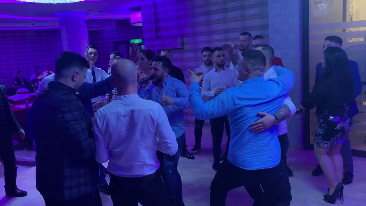 Razvan Pustiu live 2020 Formatia Classic (botez Dominic Rafael ...