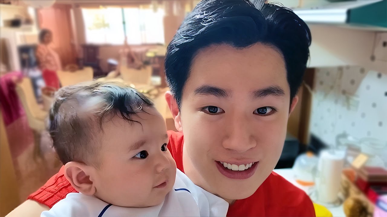 Baobao at 4 months | Meeting tiktok live friends for the first time ...