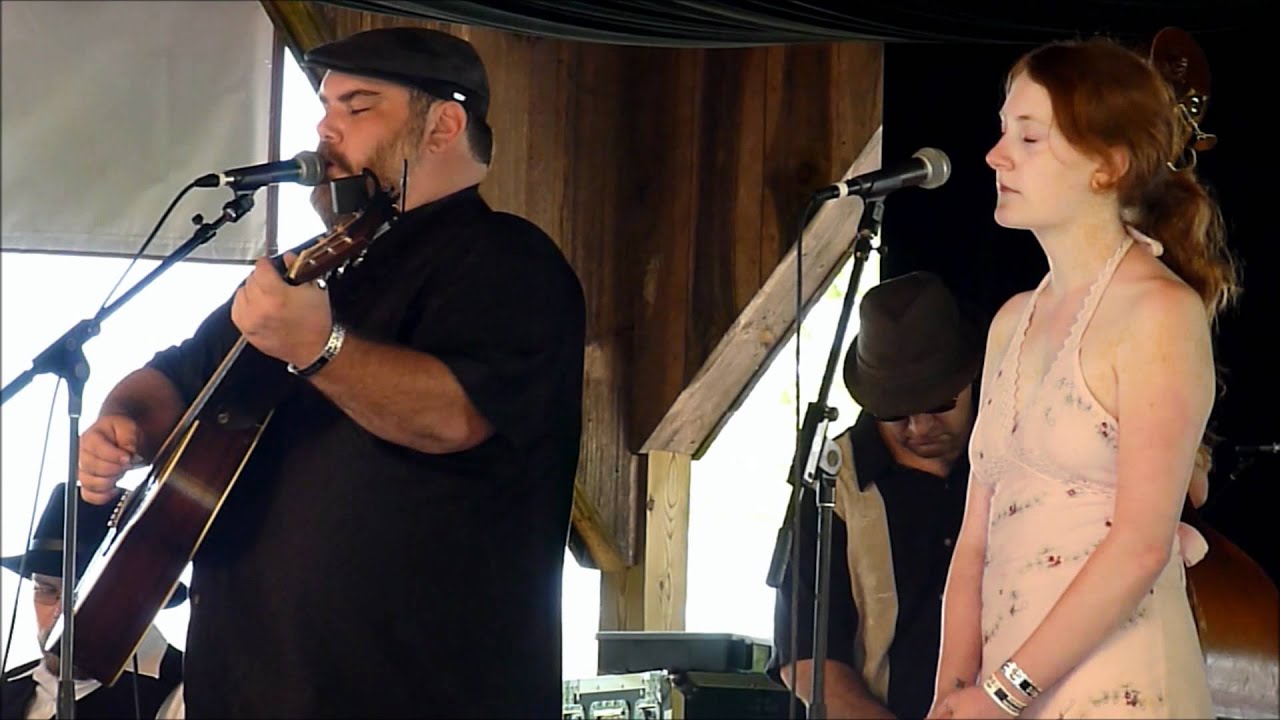Johnson's Crossroad ~ Amanda Anne Platt ~ Merlefest 2012 - YouTube