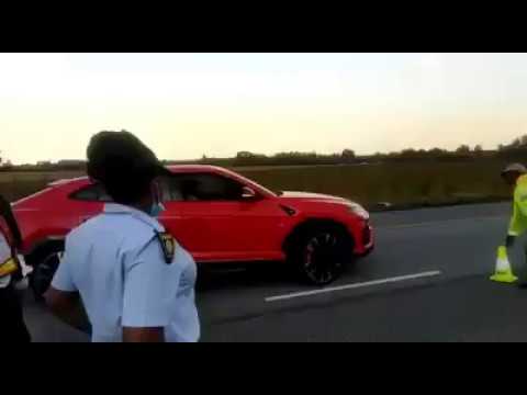 VENDA LAMBORGHINI Runs Away From Police (LOCKDOWN ROADBLOCK ESCAPE ...