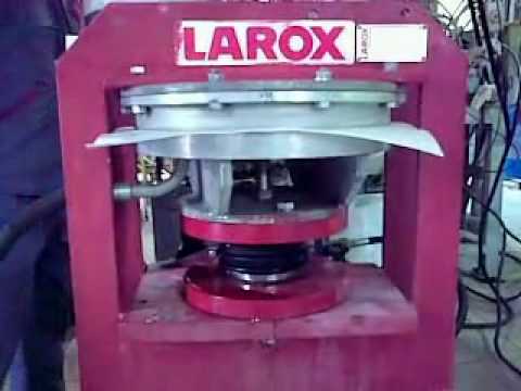 Larox PF lab test 1 04062009022.mp4 - YouTube