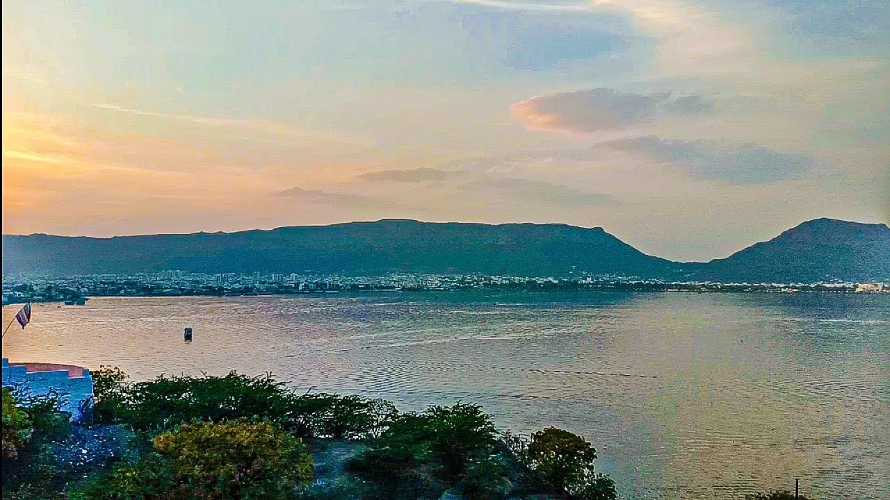 Ana Sagar Lake Ajmer City, Hotal Merwara Estate Roof Top View | Harsh ...