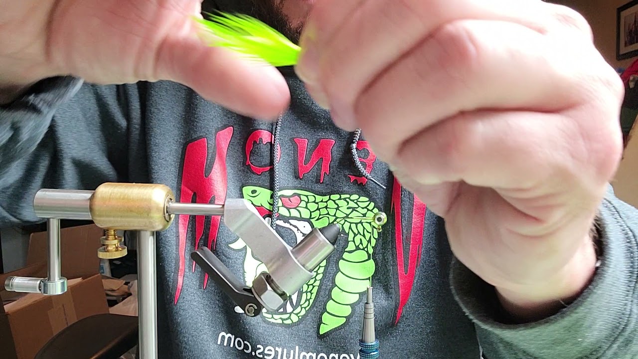 Hand tied Crappie Jig! slab slayer! - YouTube