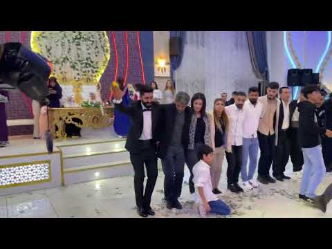 DAMAT ÖNDER DEMİR KENDİ DÜĞÜNÜNDE  DAVUL ZURNA KARŞISINDA DİYARBAKIR HALAYI ŞOV YEPYENİ FUL HD VİDEO