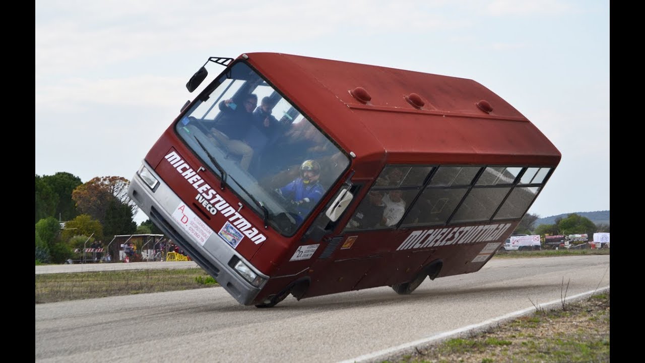Bus Stunt Driver - YouTube