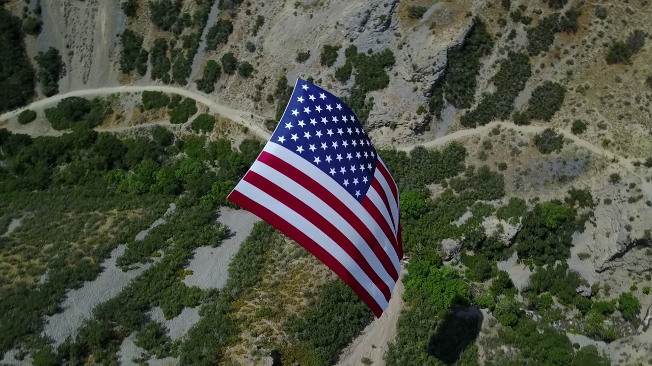 Giant United States Flag flown above Pleasant Grove Utah 2017 - YouTube