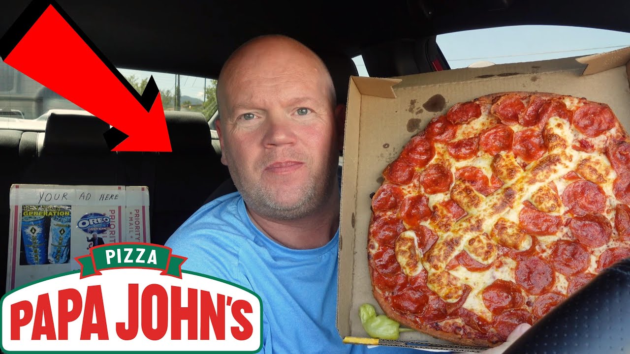 Papa Johns Football Pizza (Reed Reviews) - YouTube