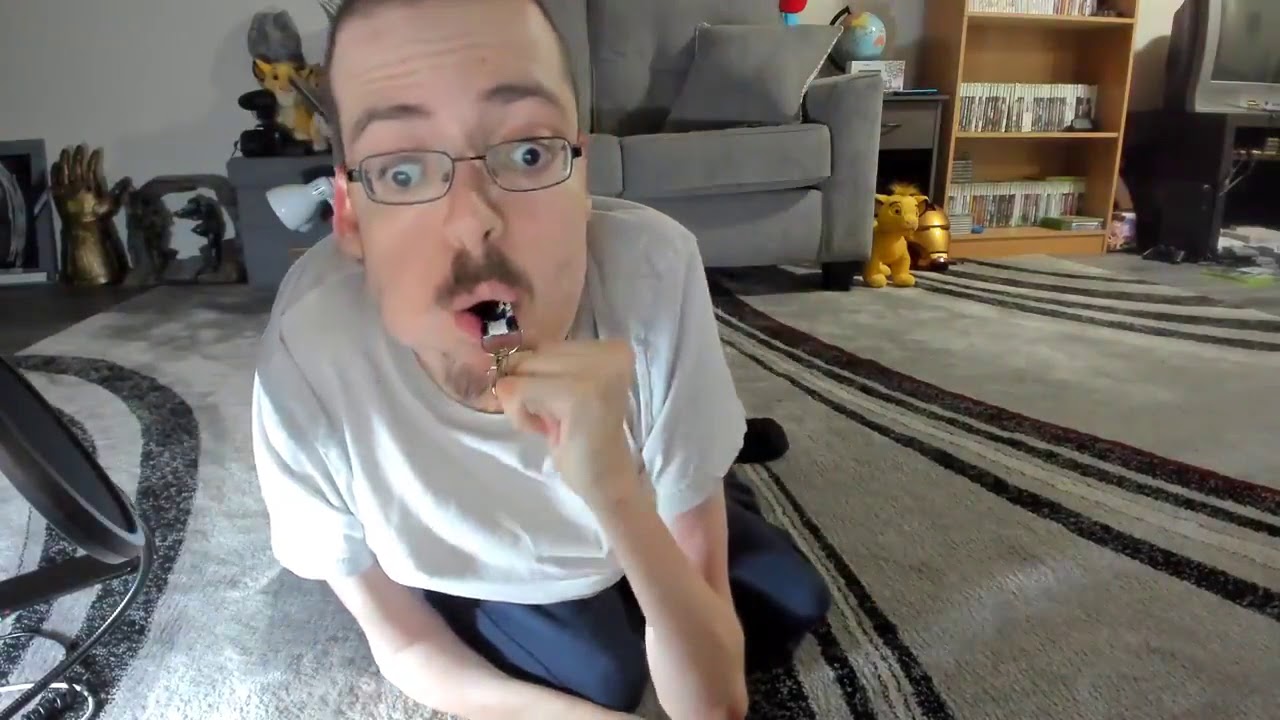 RACE 🏁 - Ricky Berwick - YouTube