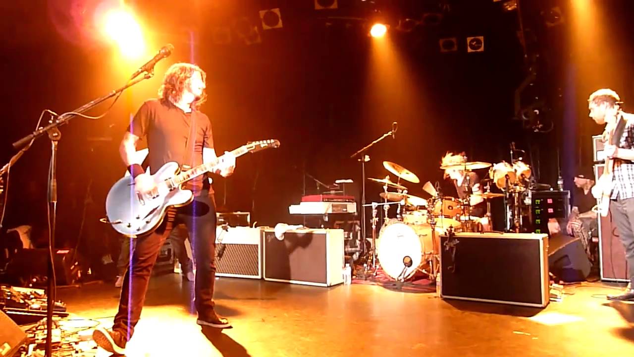 Foo Fighters (Stacked Actors) 2 - YouTube