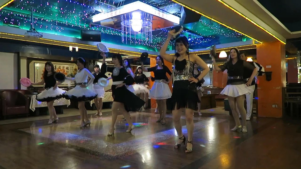 FANBOi Line Dance (By Sandra Lumbanraja) - YouTube