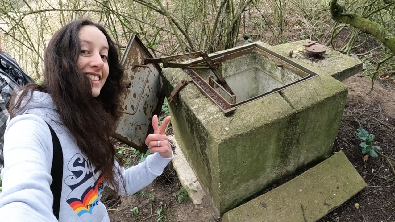 We Found A WWII Bunker and ROC Post In Some Trees! (Norfolk) - YouTube