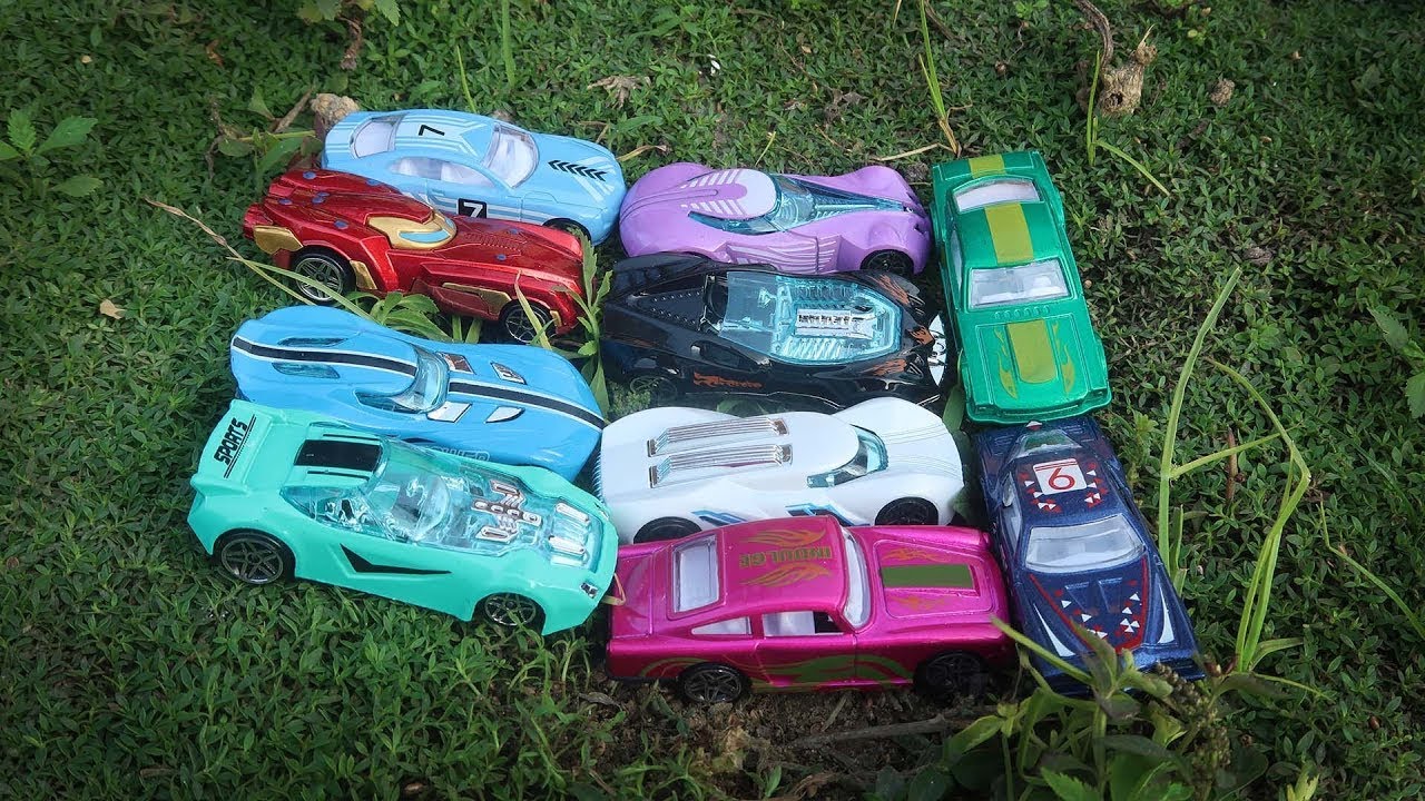 10 Amazing Die Cast Toy Hot Wheel Car Collections ~ Miniature car, Red ...