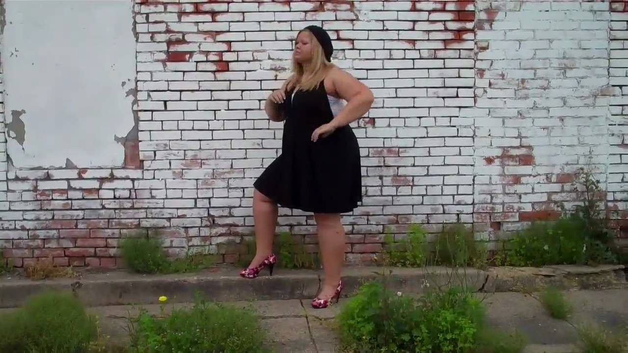 Kelly's Senior Session Sneak Peek - YouTube