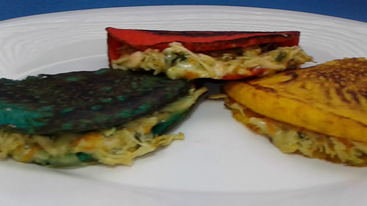 Cachapas venezolana de colores,pollo mechado y queso gouda(14) - YouTube