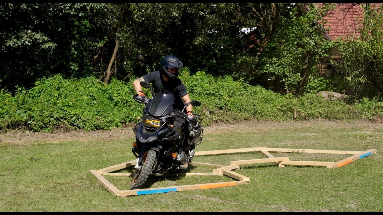 Adv Point Enduro Kurz Level I. - YouTube