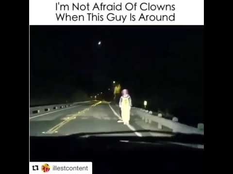 Flomo clown getting beat up - YouTube