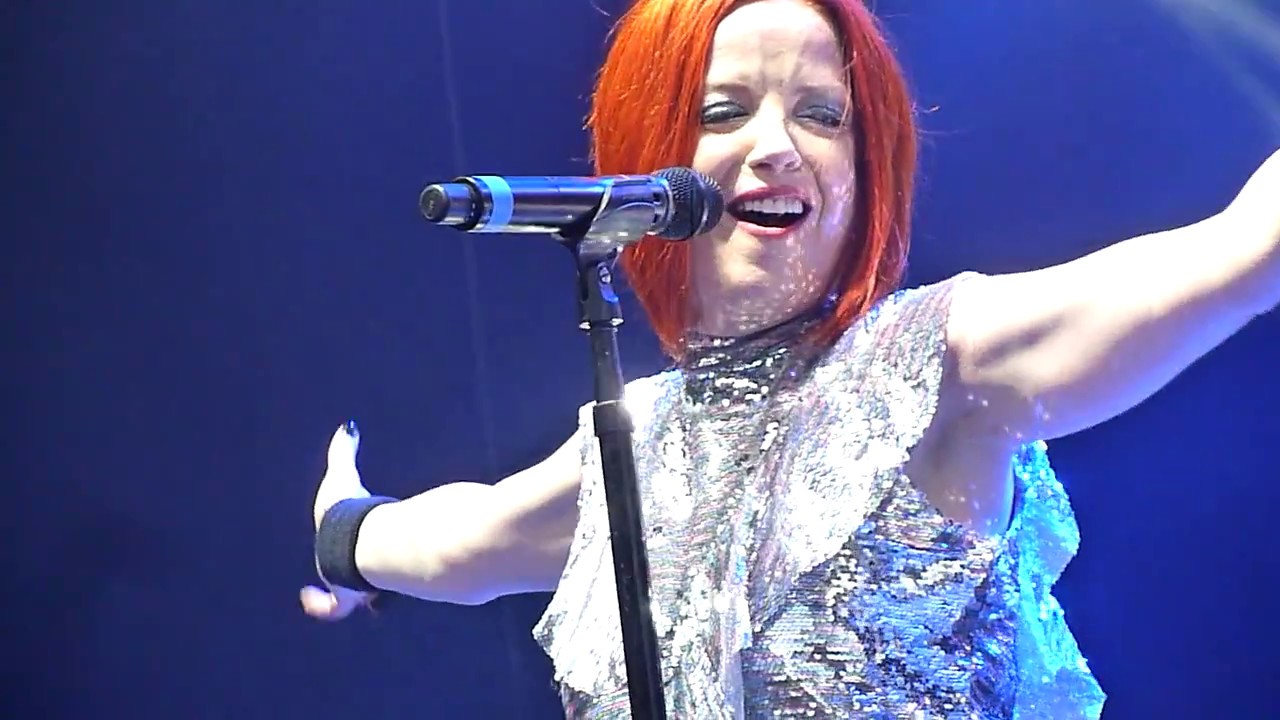garbage, live, 7 July 2017, Santa Barbara (CA), Part 7, the world is ...