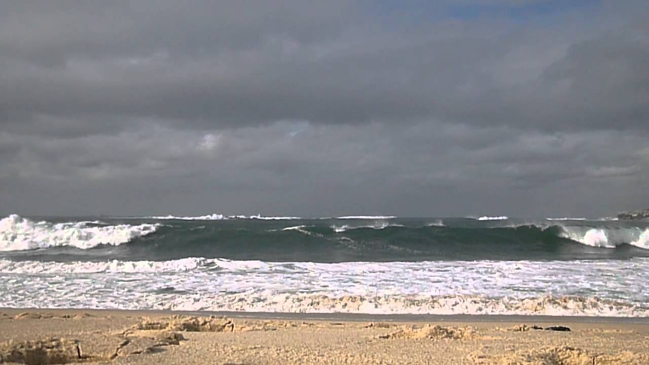 1 Minute of Relaxing Beach Sounds of Waves & Surf - YouTube